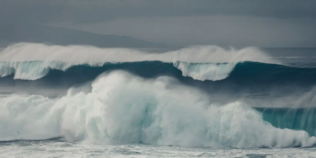 Inward Emotional Turbulence – The Storm That Rages Inside You