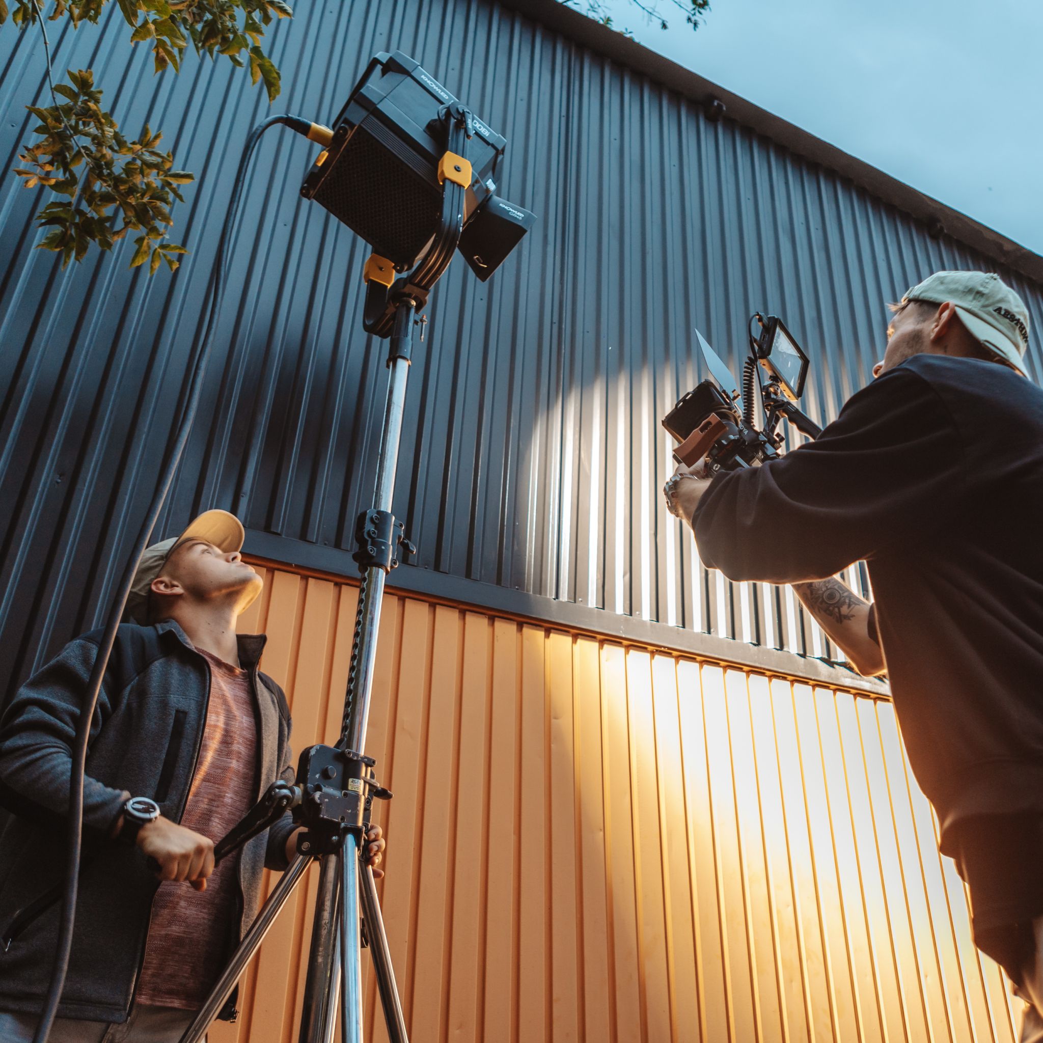 Godox Knowled MG2400Bi LED-Leuchte online bestellen - Videolicht ...