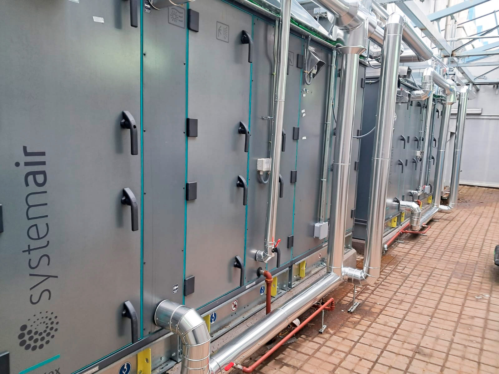 Referencia: Airbus Defence and Space · Systemair