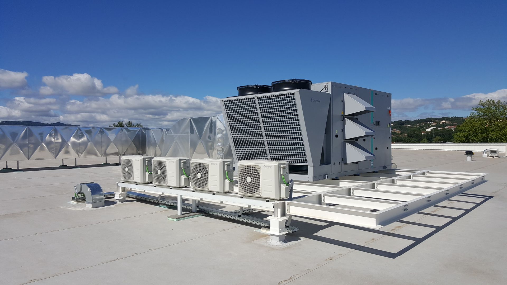 SYSAER Rooftop Units · Systemair