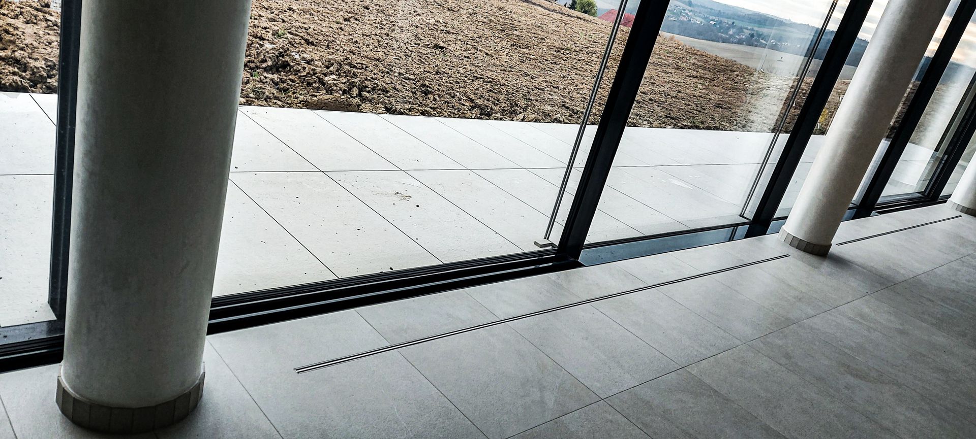 AQUA-H Linear Diffusers · Keep the water condensate out! · Systemair