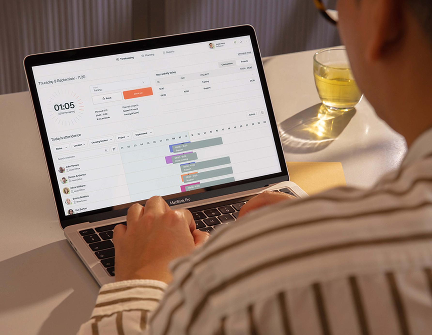 Employee Time Tracking Software: Boost Transparency | TimeMoto