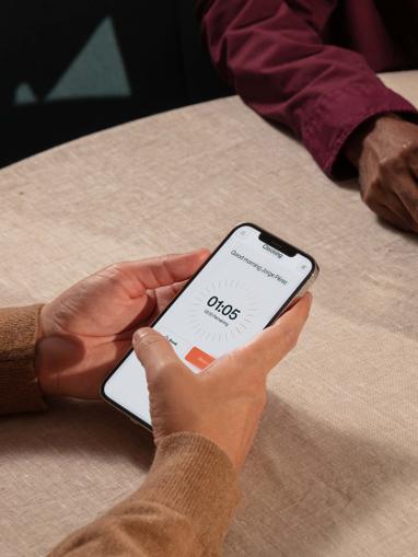 Clocking in apps to easily register working hours - TimeMoto