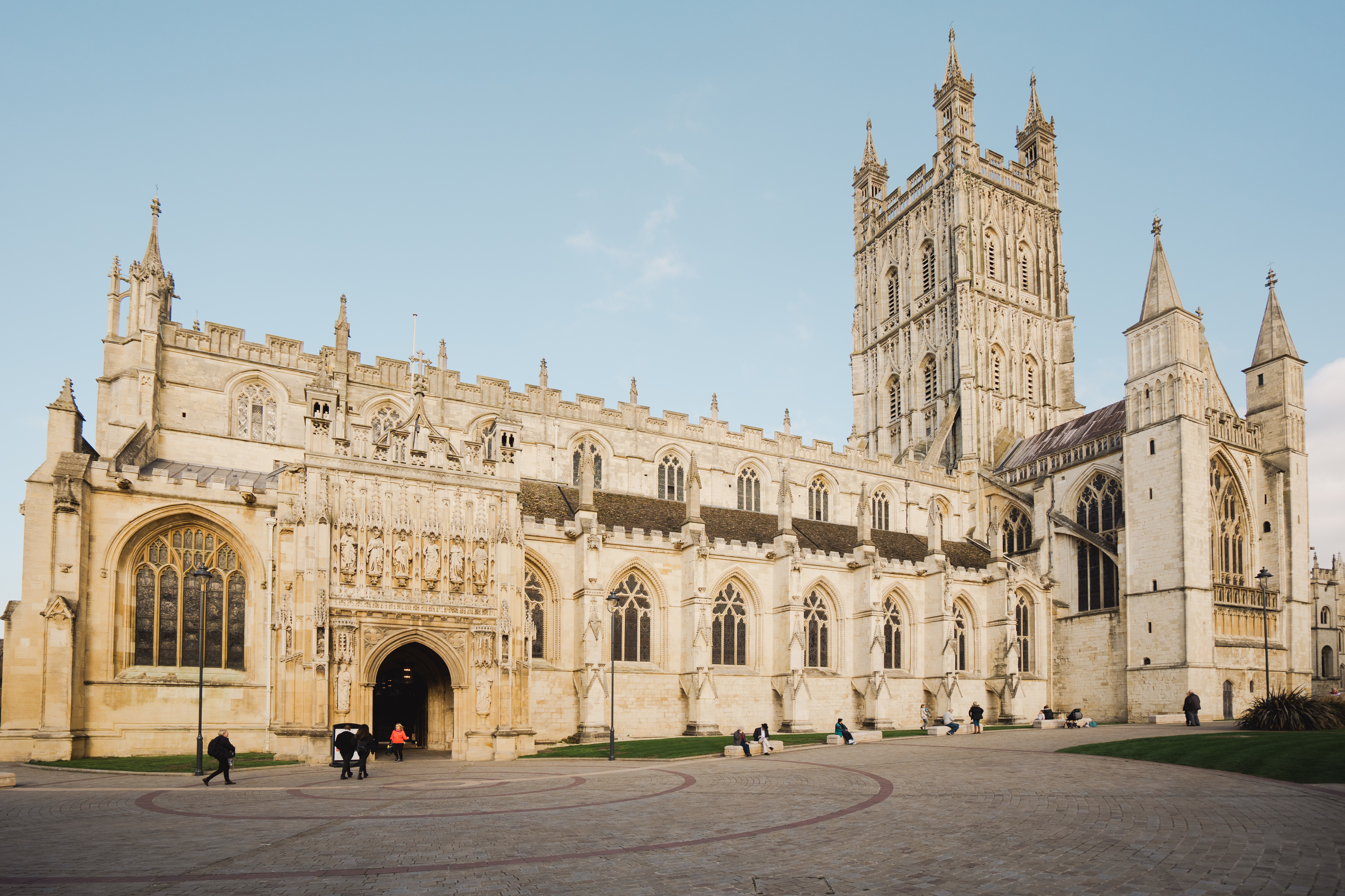 FOGC - Lecture: A very short history of England's Cathedrals | Gloucester Cathedral