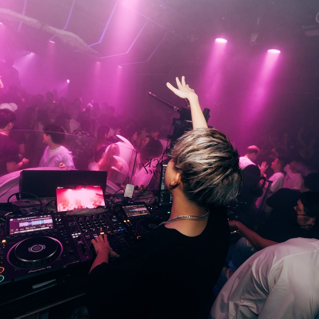 Zeus Hong Kong | Reservations, Info & Next Events | Nox