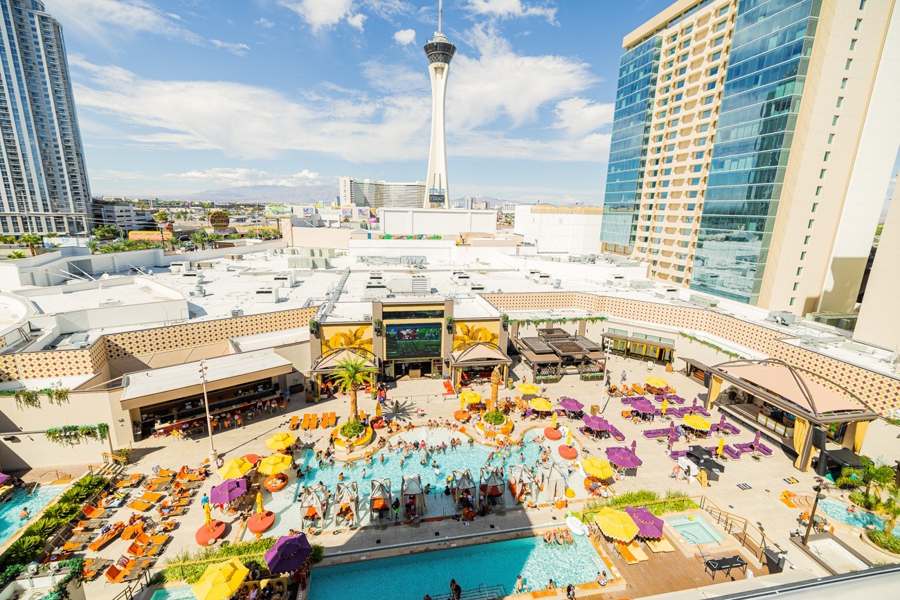 Azilo Ultra Pool Las Vegas | Reservations, Info & Next Events | Nox