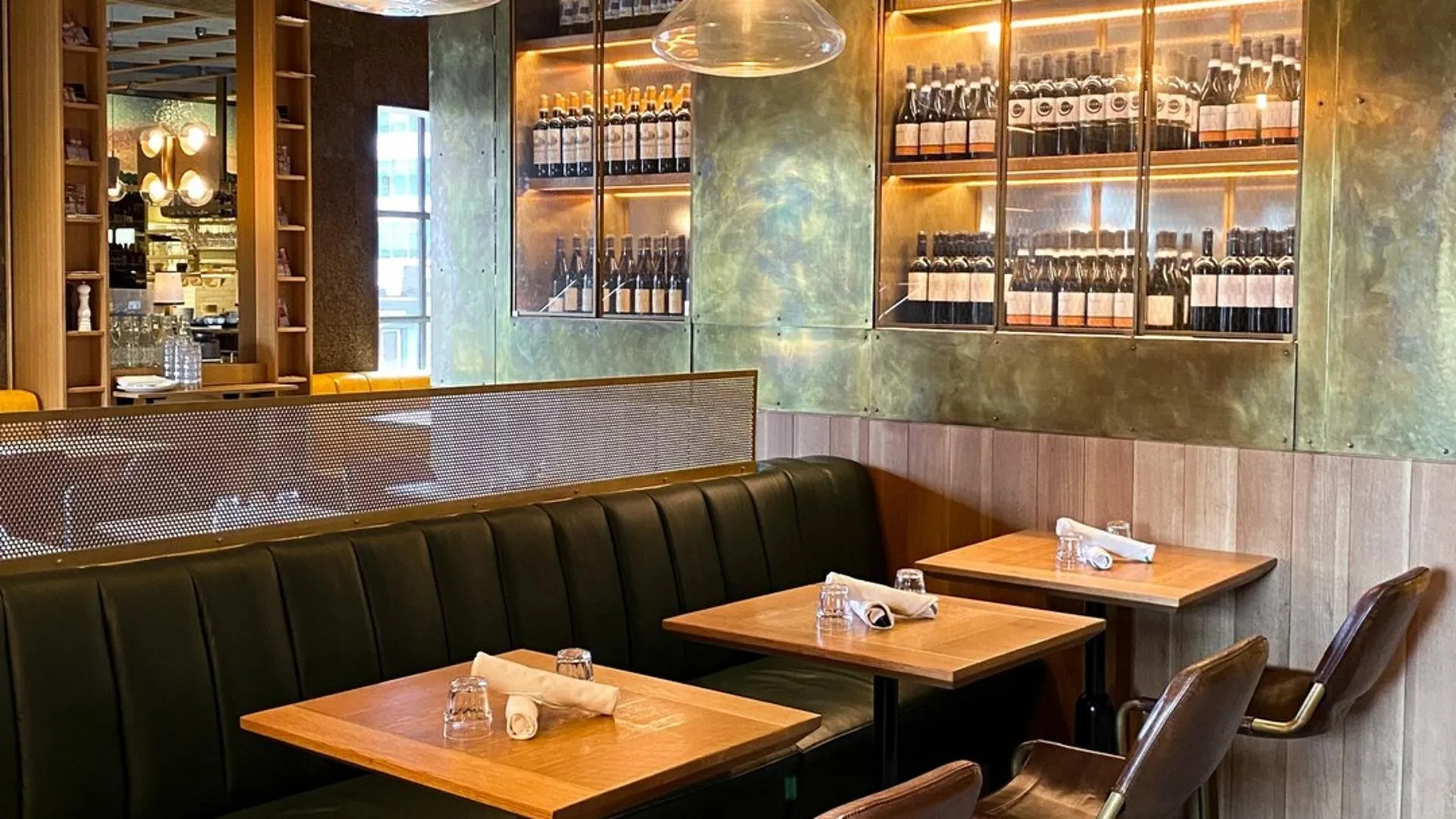 Stock Bar Toronto | Reservations, Info & Reviews | Nox