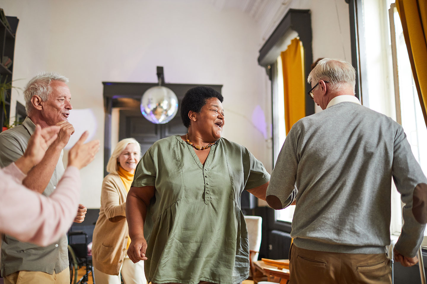 Keep on Dancing – Compass