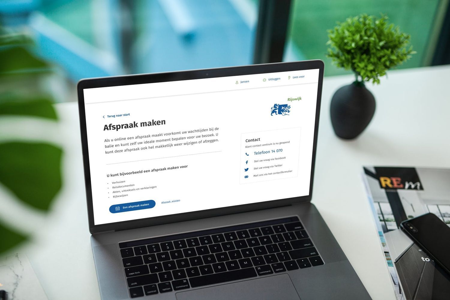 Whitepaper: Build a user-friendly self-service portal