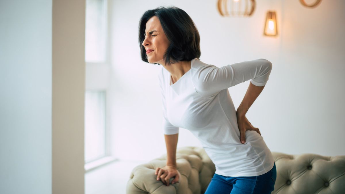 Lower Back Pain And Frequent Urination In Women: Is There A Link? - Jude