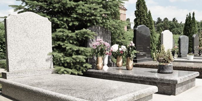 France Tombstones How To Find And Visit War Graves In France: A Guide