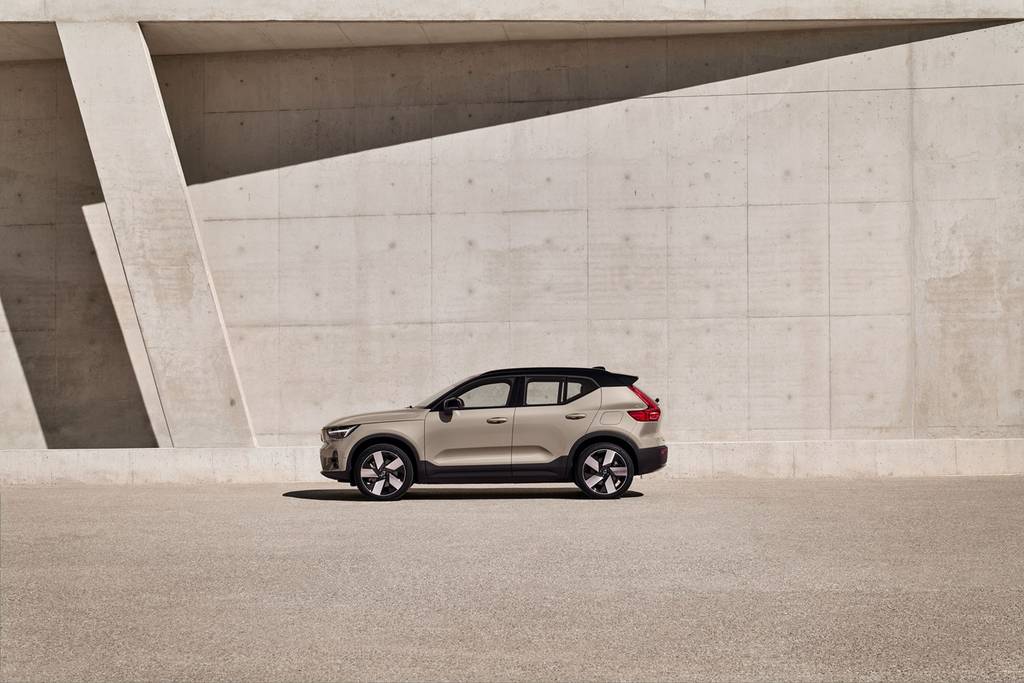 Volvo EX40 | Sytner Group