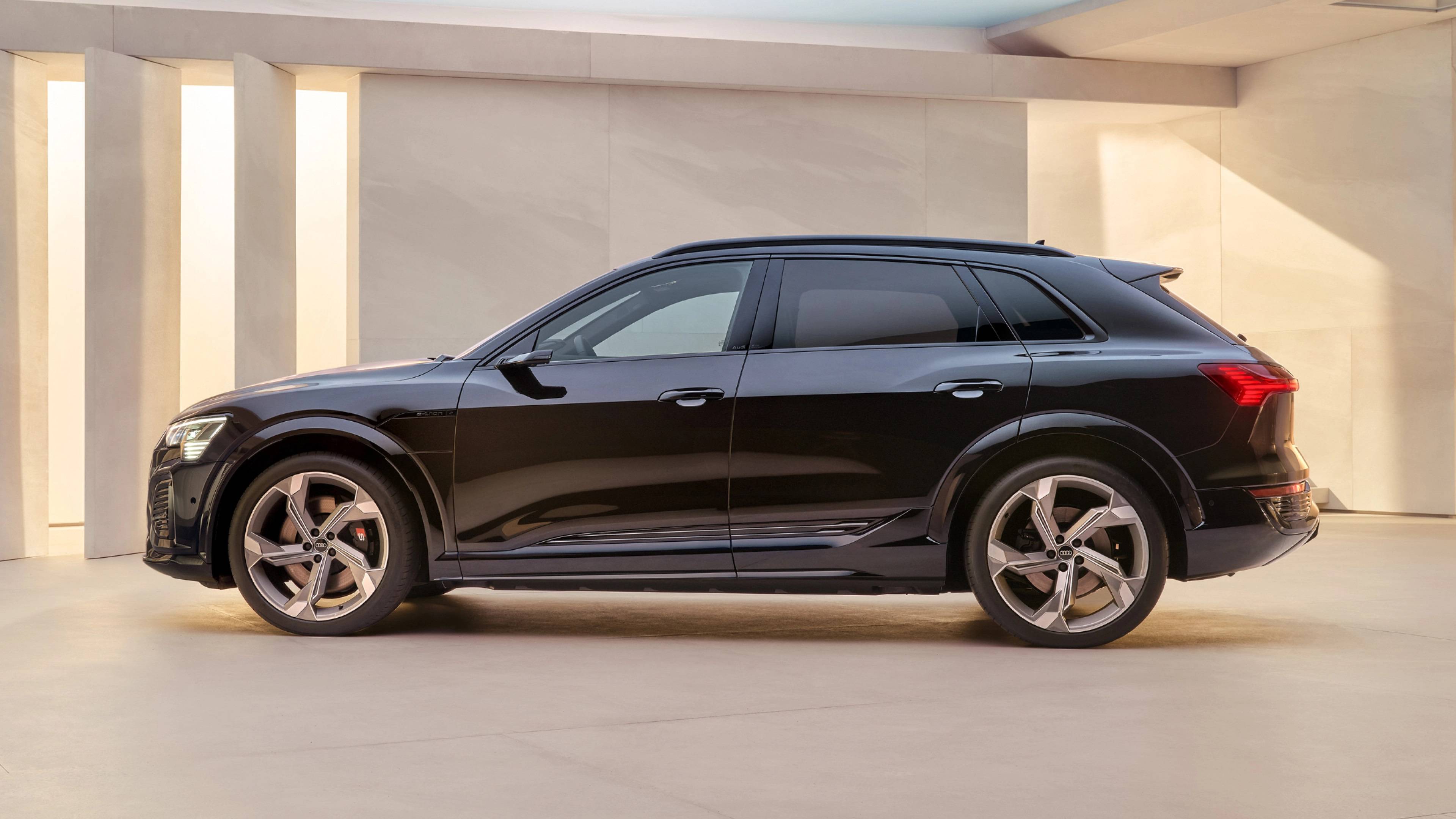 Meet the new SQ8 e-tron