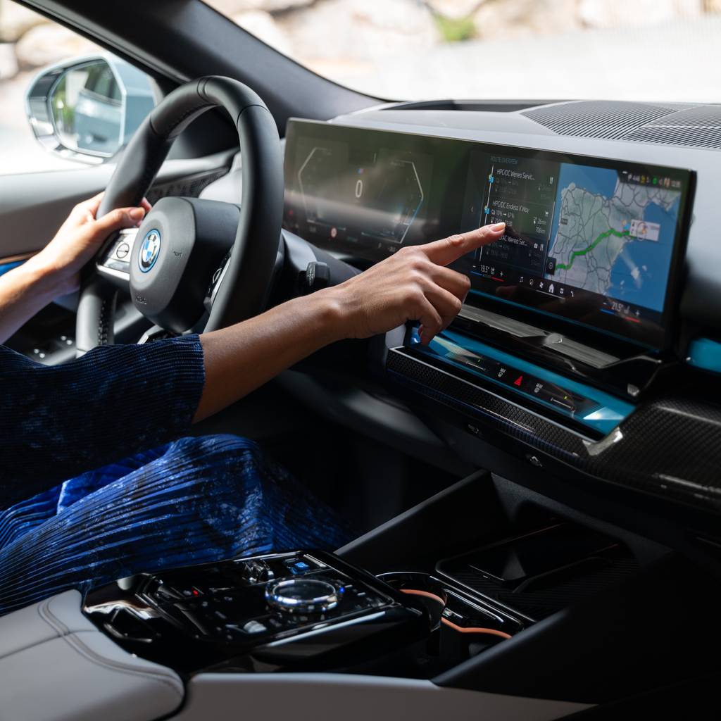 The new BMW i5 Touring | Sytner BMW