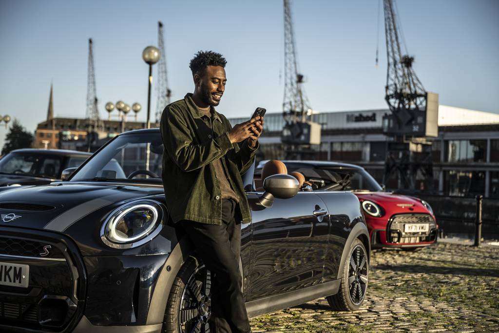 MINI Sytnerdrive Accident Aftercare | Sytner MINI