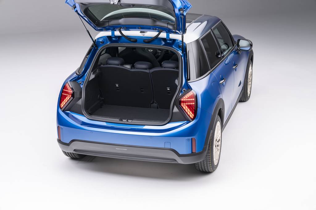 The all-new electric MINI Aceman | Sytner MINI
