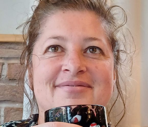 Olympia McEwan - Speakers - Guernsey Literary Festival