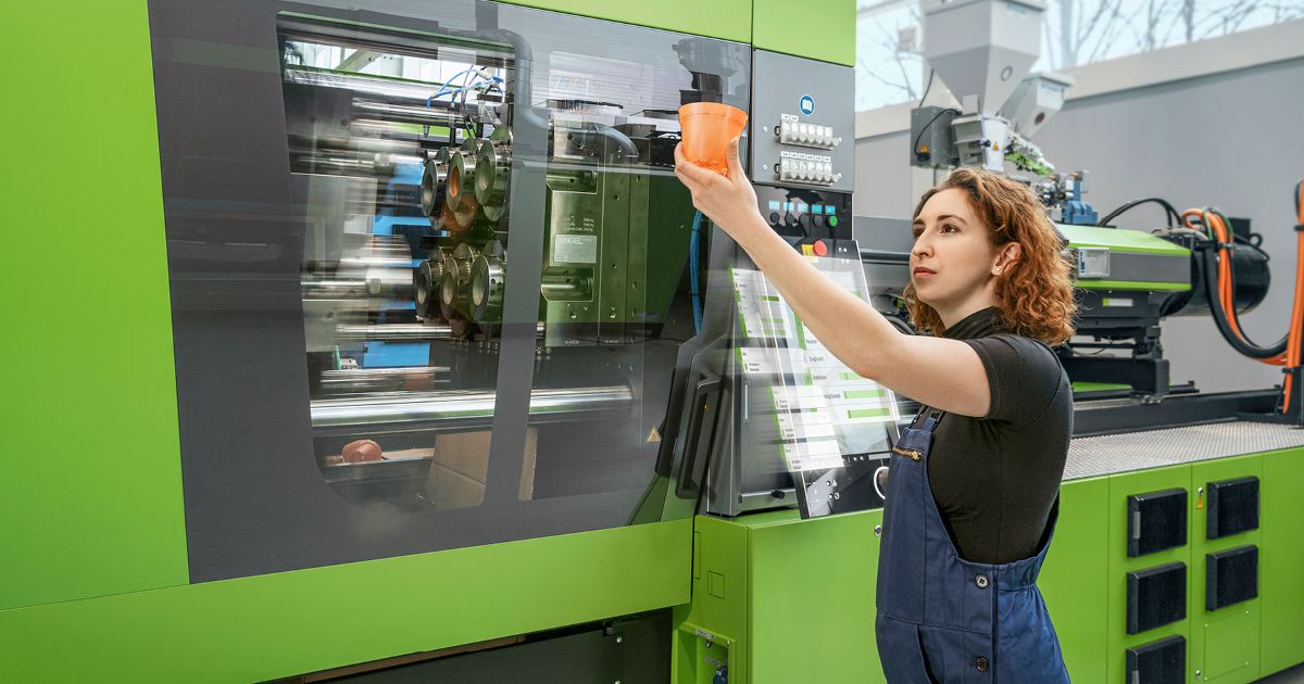 Injection mold sampling - ENGEL