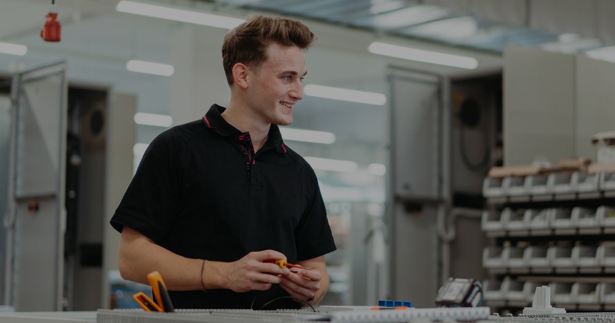 Startseite | G. Klampfer Karriere