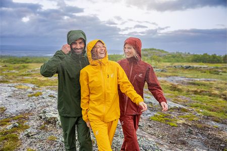 How to wash waterproof clothing | RevolutionRace