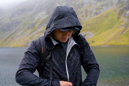 How to re-apply waterproofing to clothes and gear | RevolutionRace