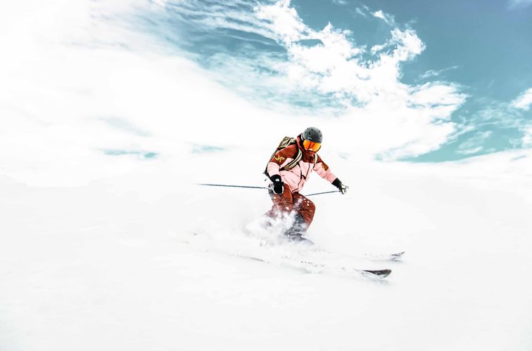 What to wear skiing: Dress & layer for all weather conditions ...