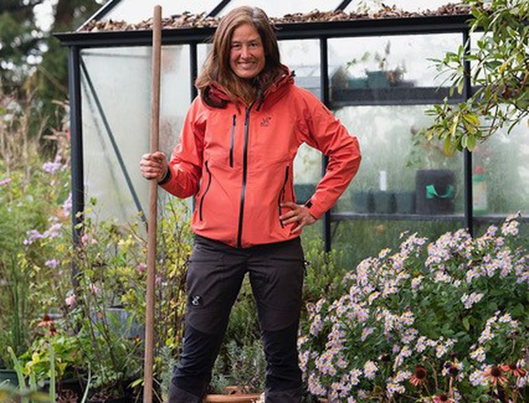 How to choose trousers for gardening | RevolutionRace