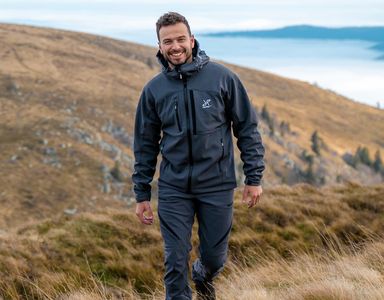 The difference between hardshell & softshell | RevolutionRace