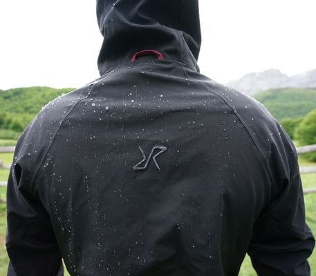 Cyclone 3L Shell Jacket Herr Anthracite | RevolutionRace