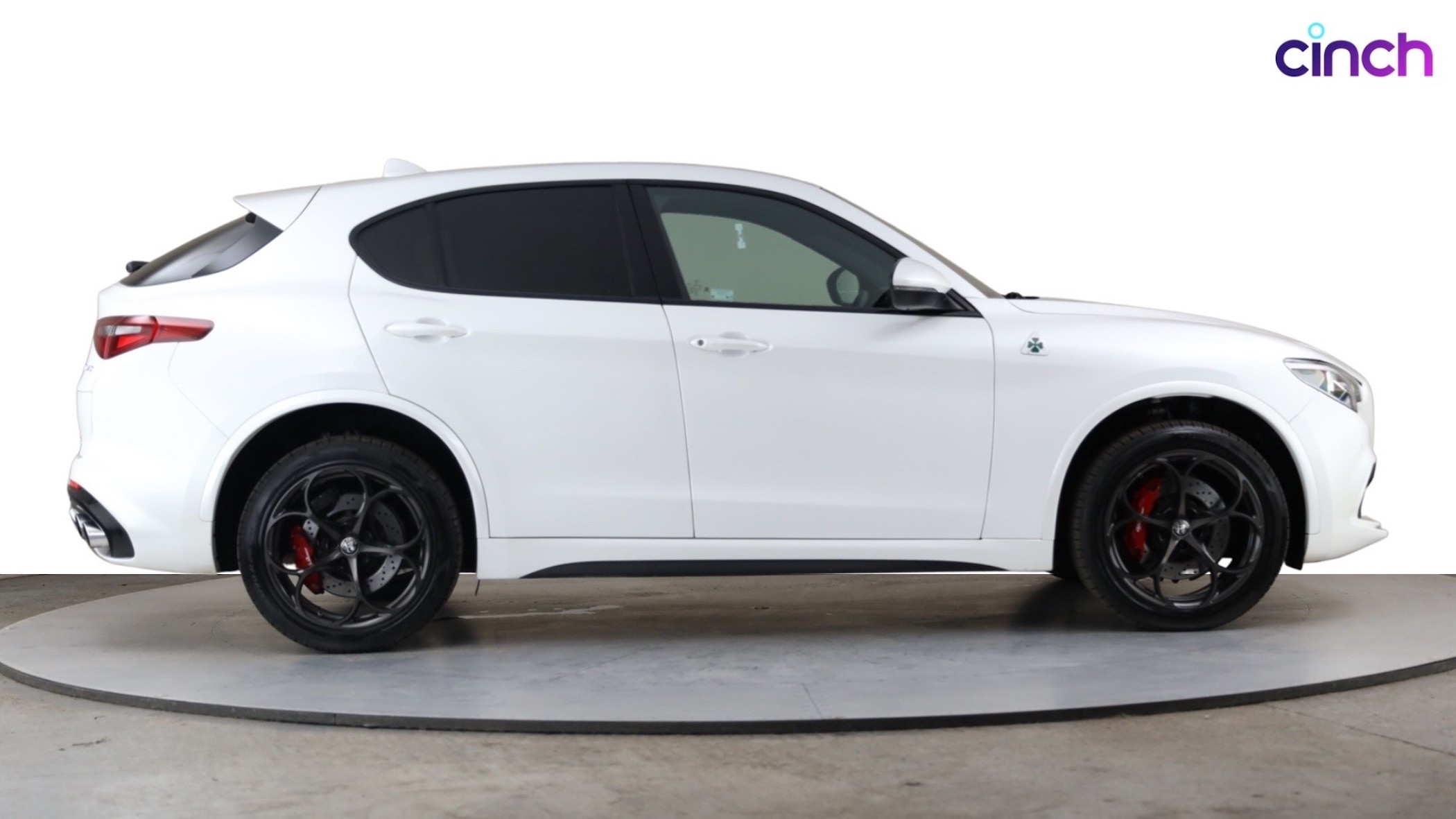 Alfa Romeo Stelvio Quadrifoglio - cinch Weekend Wheels - cinch