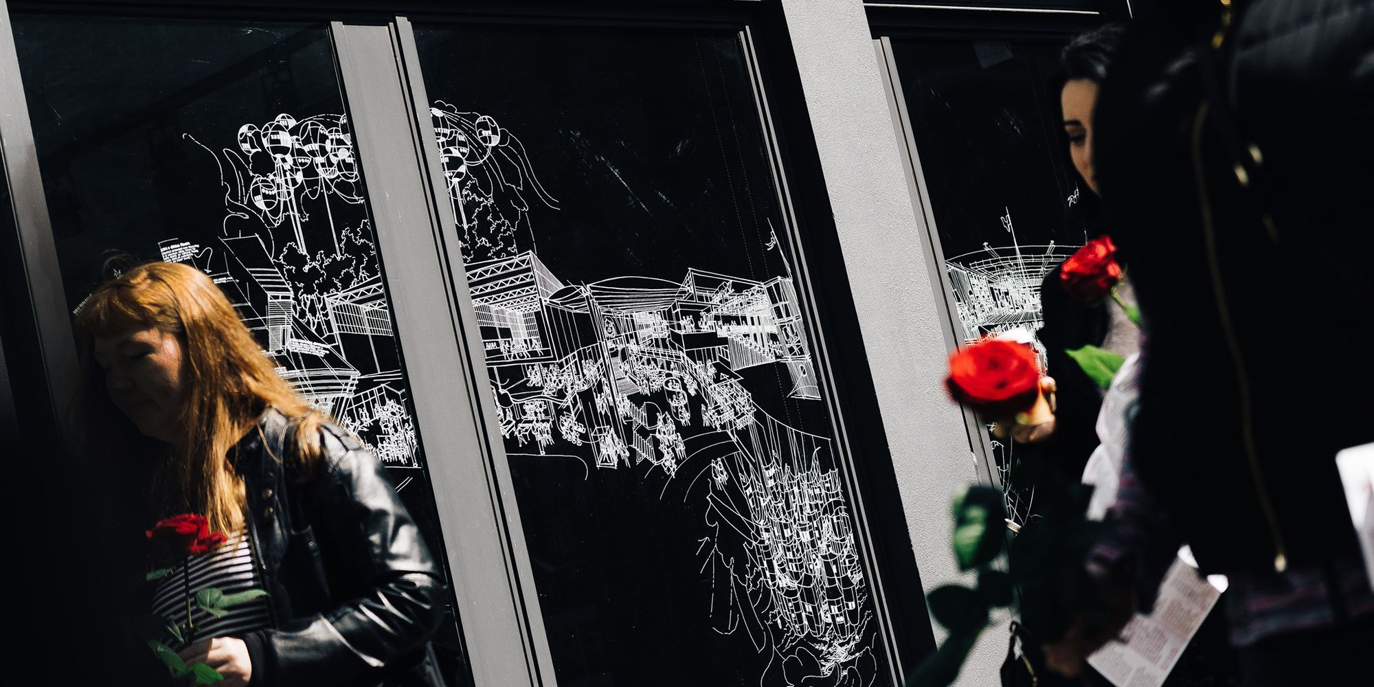 Window signs | Decorative displays & glass manifestation | Glyphics