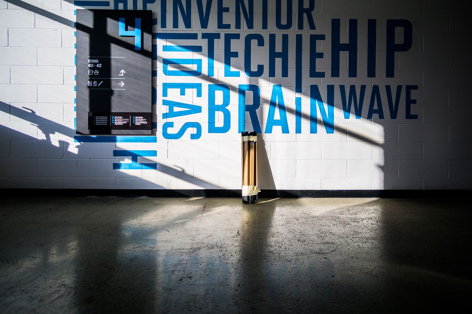 Large business signs | Glyphics