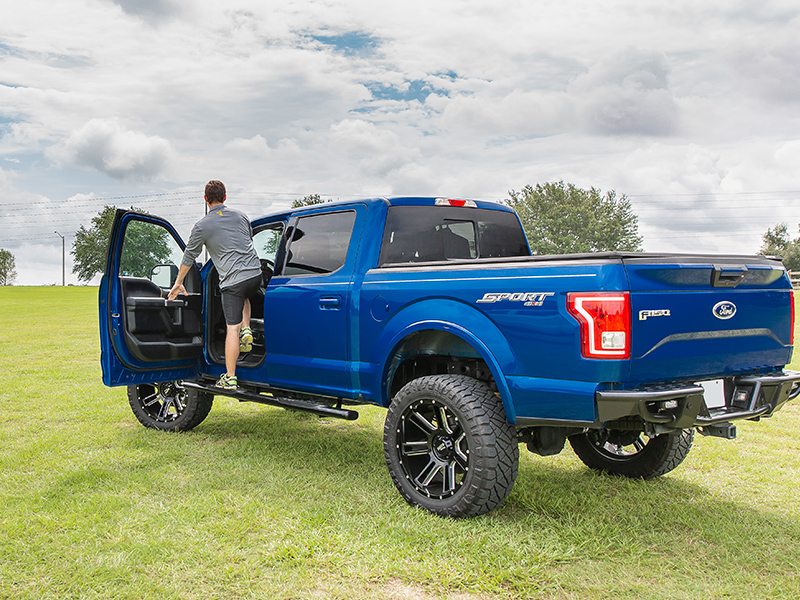 What Are Running Boards? | RealTruck