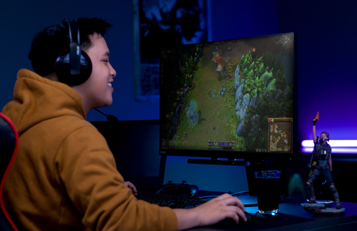 Tobii Eye Tracker 5能够怎样给提升游戏的沉浸感？ - Tobii