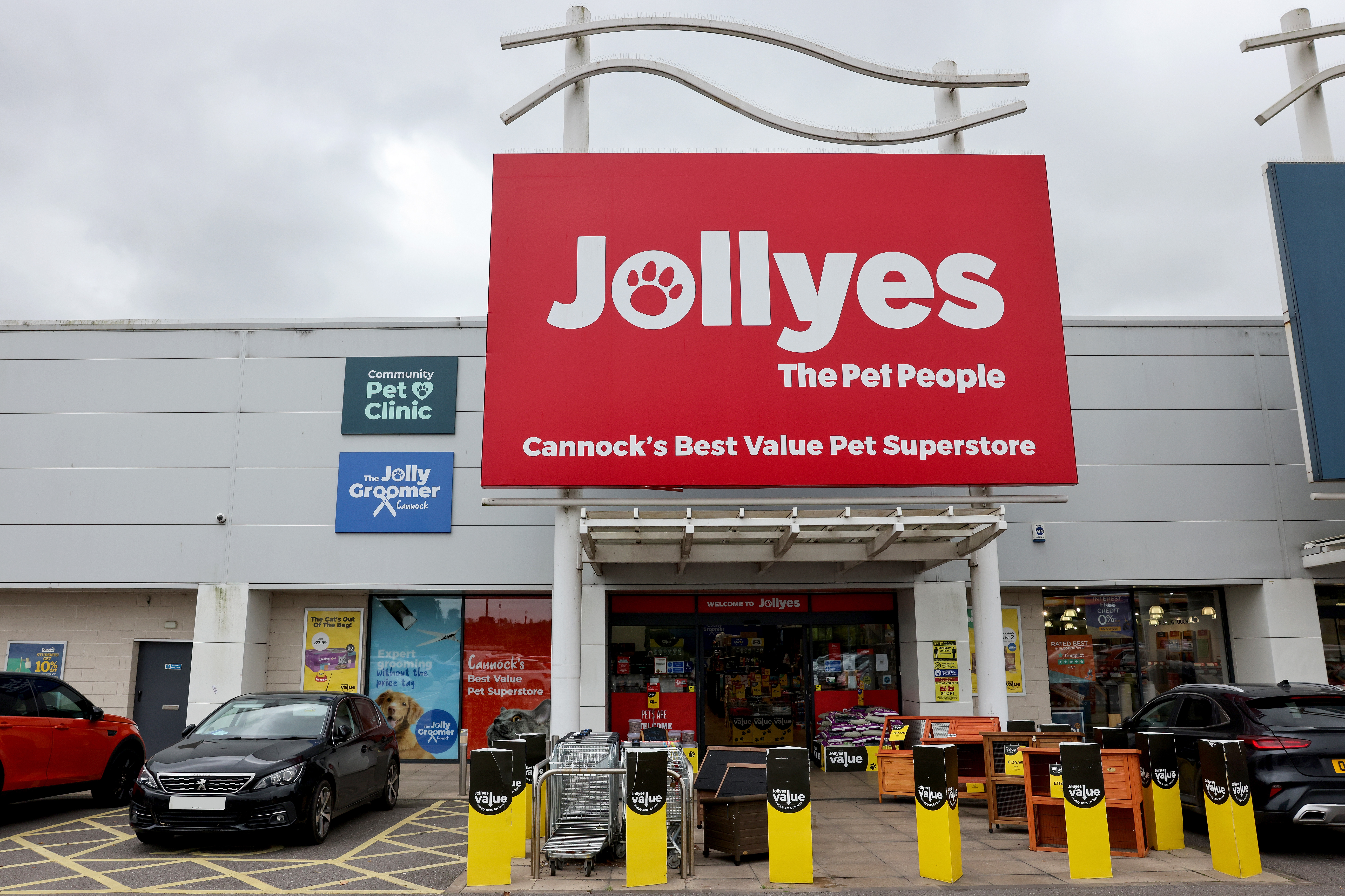 Jollys pet store store