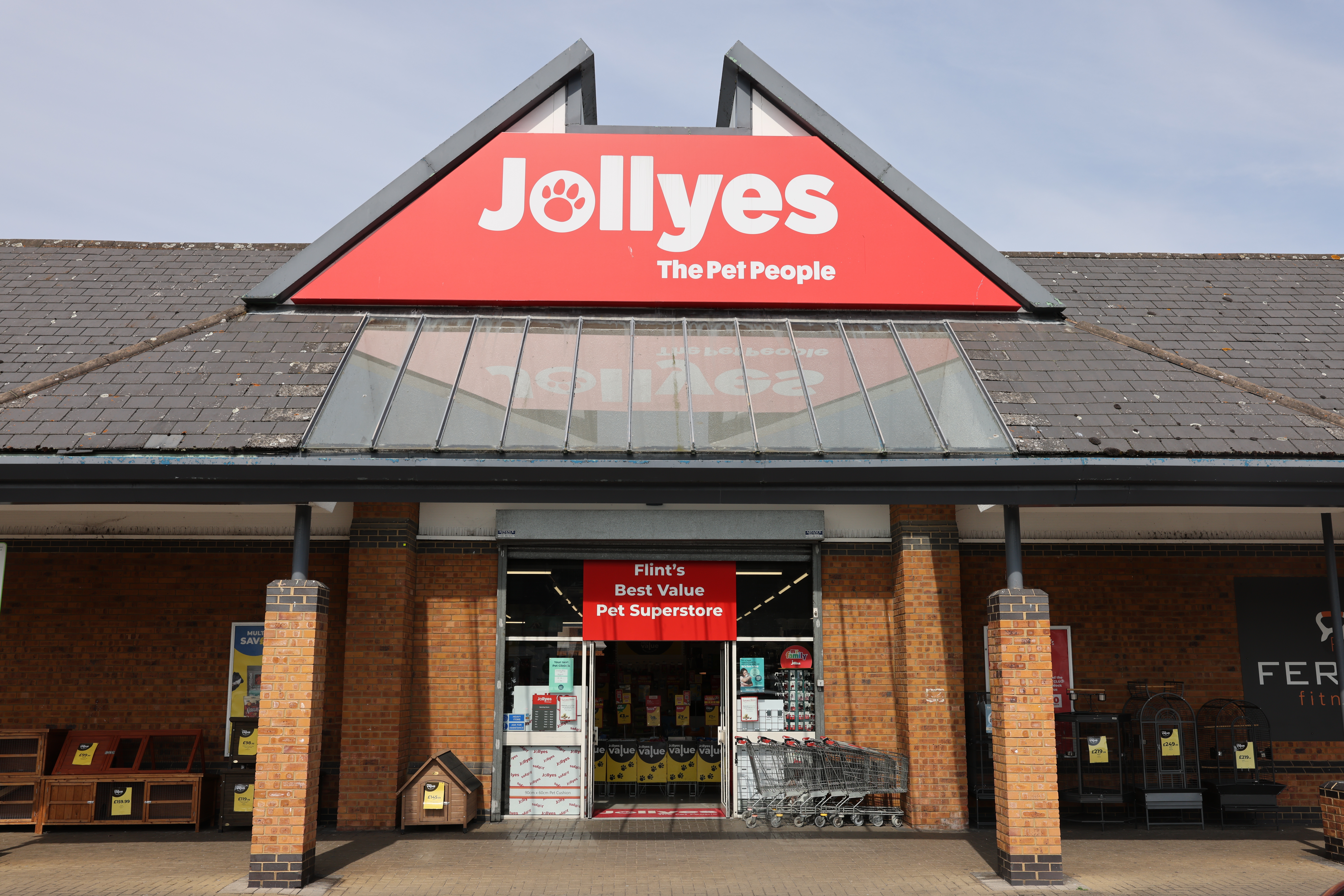 Jollyes Flint | Pet Shop & Supply Store in Flint