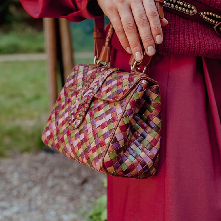 Dé trendkleuren van dit seizoen: paars, fuchsia en rood - Van Arendonk.nl