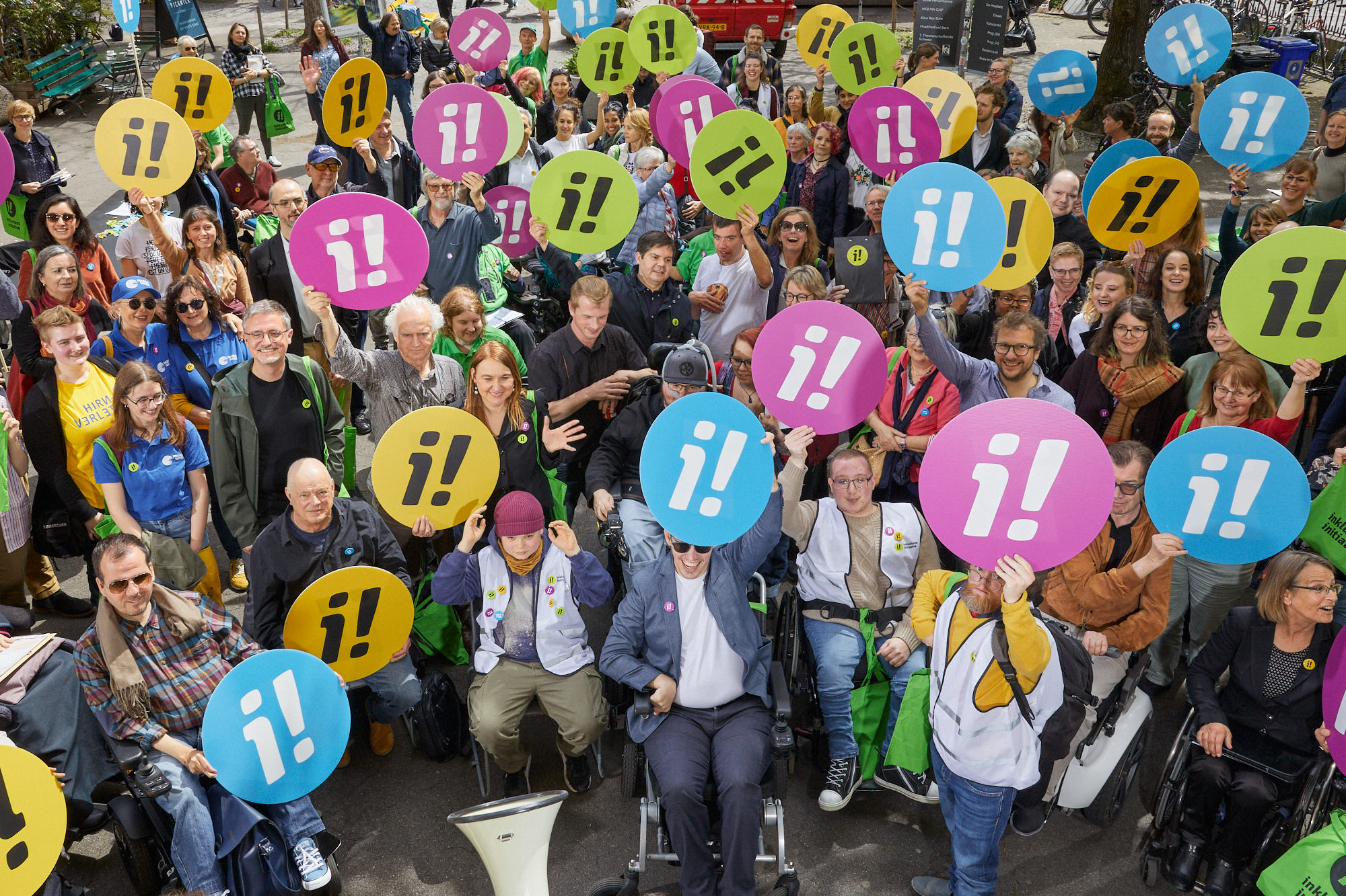 Menschen mit Behinderung stellen Forderungen: Die Inklusionsinitiative ...