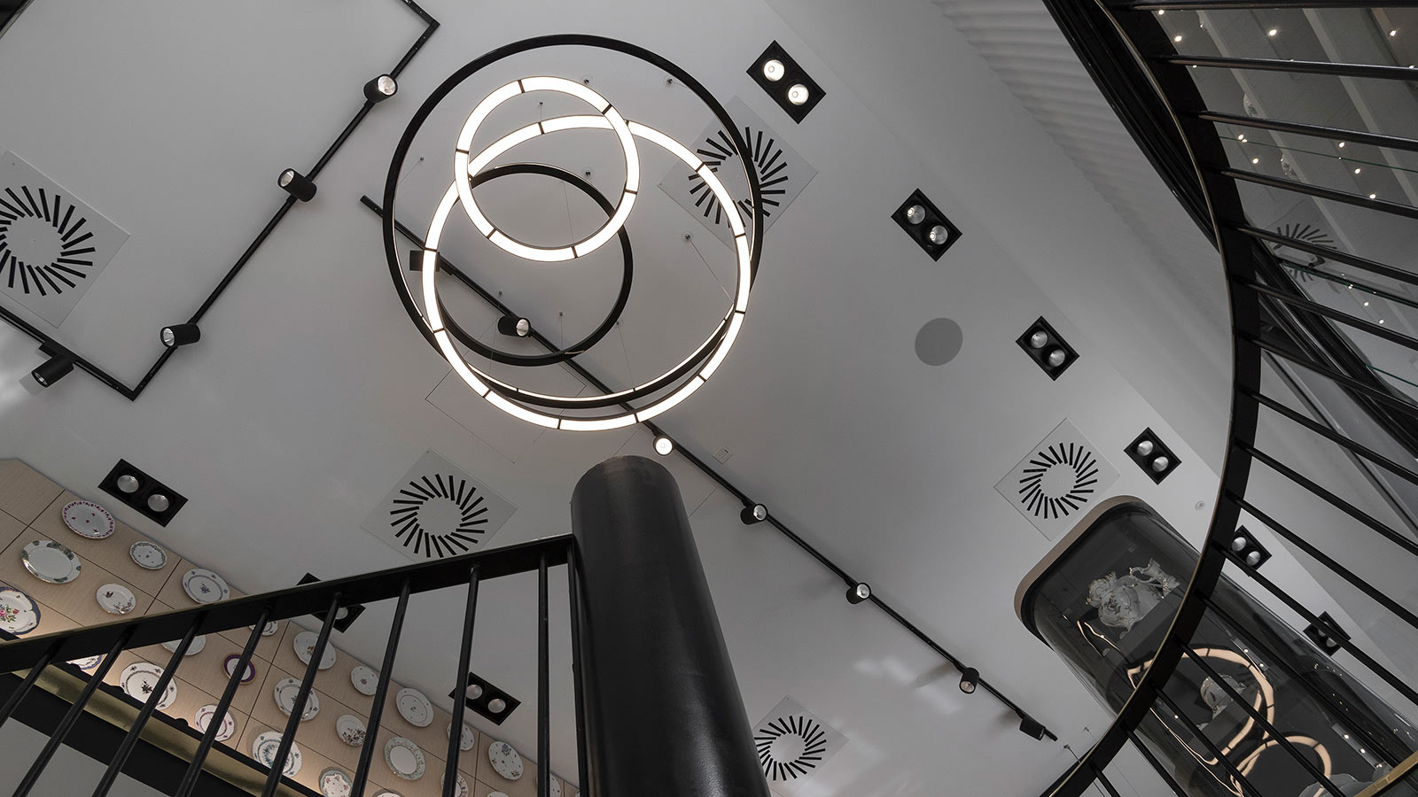 Tridonic technology effectively stages handcrafted one-offs – Tridonic