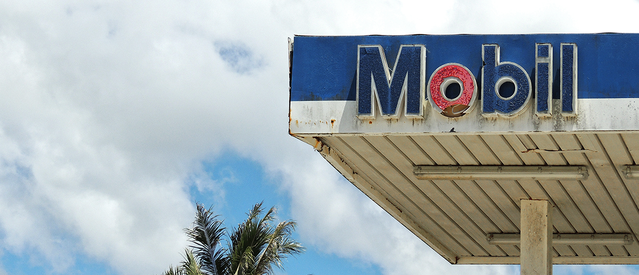 ExxonMobil Forecasts Oil Dominance Through 2050 Amid Energy Clash