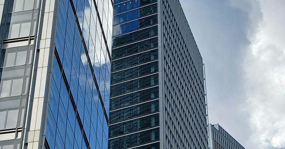 Hamilton Lane CEO’s $1M Stock Purchase Reflects Strong Growth Outlook