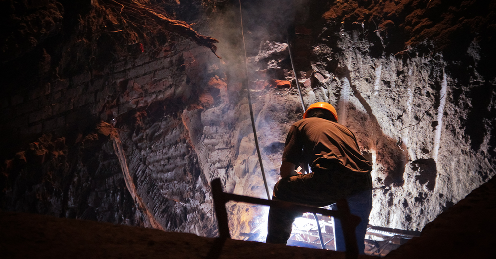 Orla Mining Ltd: A Glimpse into Insider Transactions and Financial Health