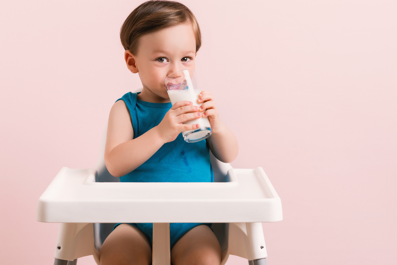 ¿Cómo hago la transición de la leche de materna a la leche de vaca ...