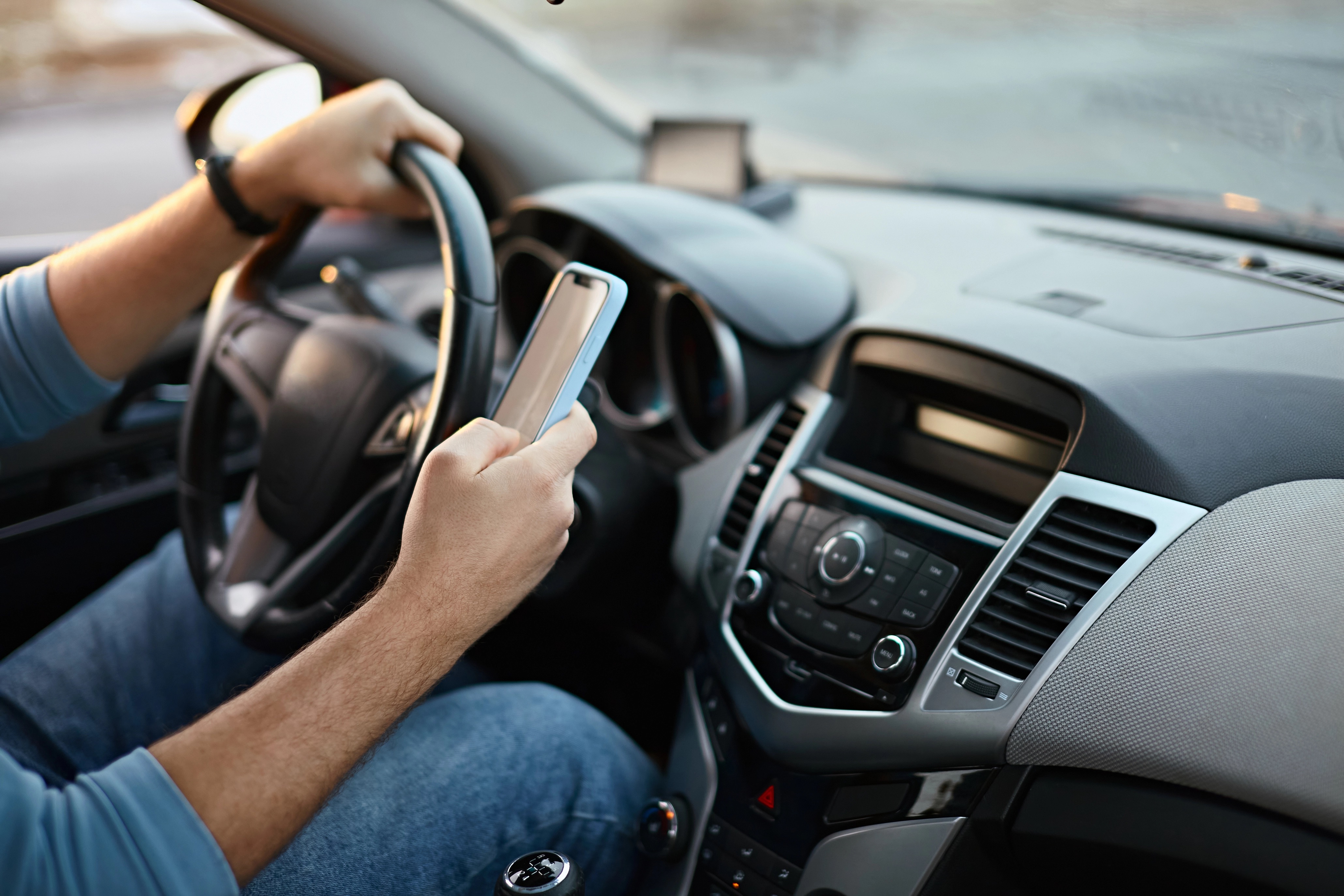 Texting and Driving Statistics: Key Trends and Insights in 2025 | Insurify