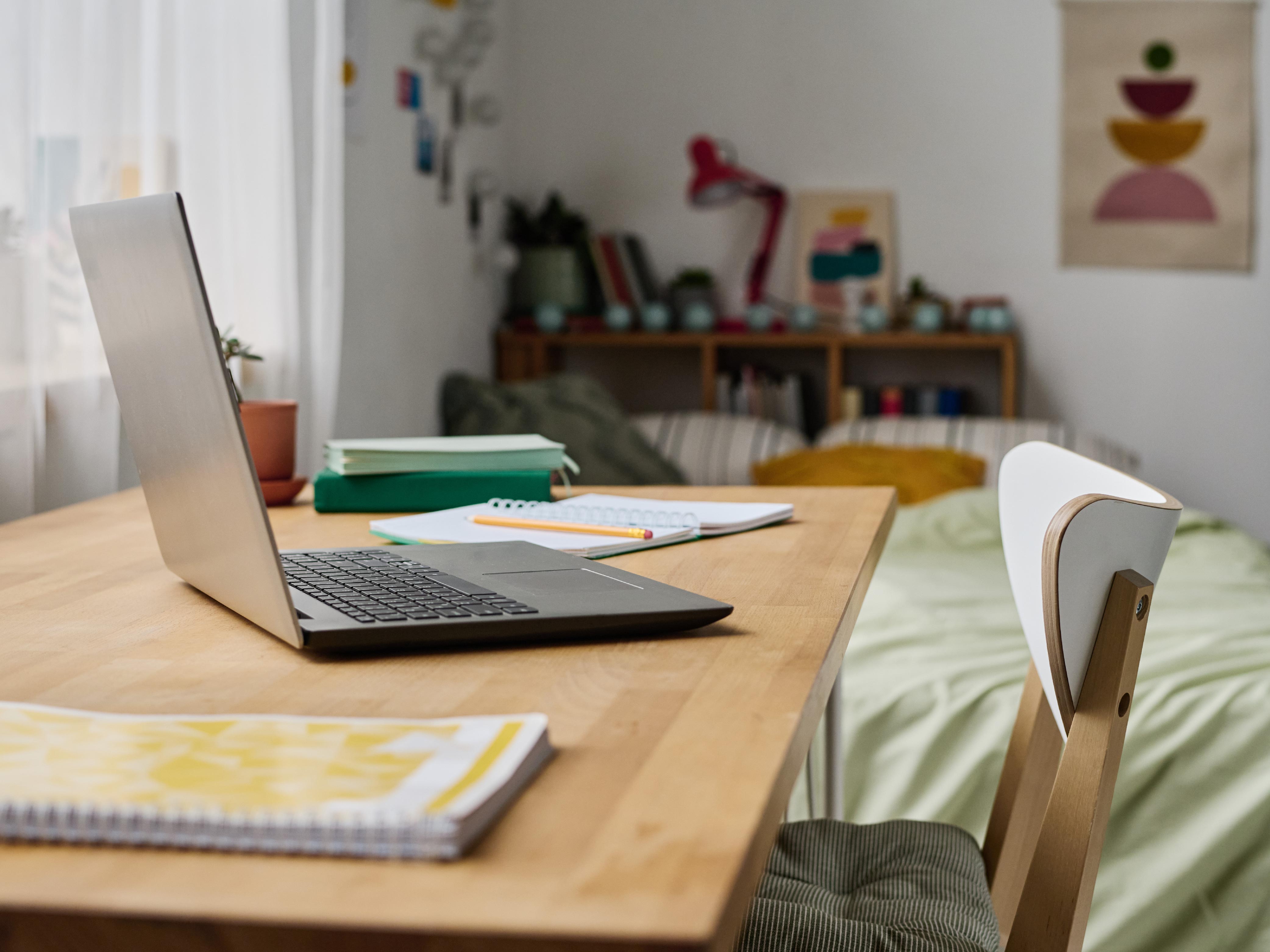 Laptop Insurance: Coverage, Costs, and If You Need It | Insurify