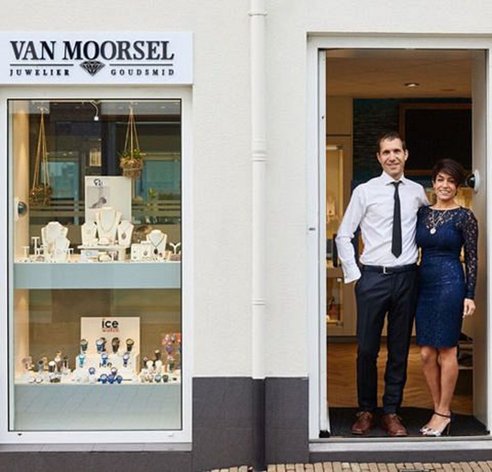 Met jouw Jewelcard shoppen bij Juwelier van Moorsel