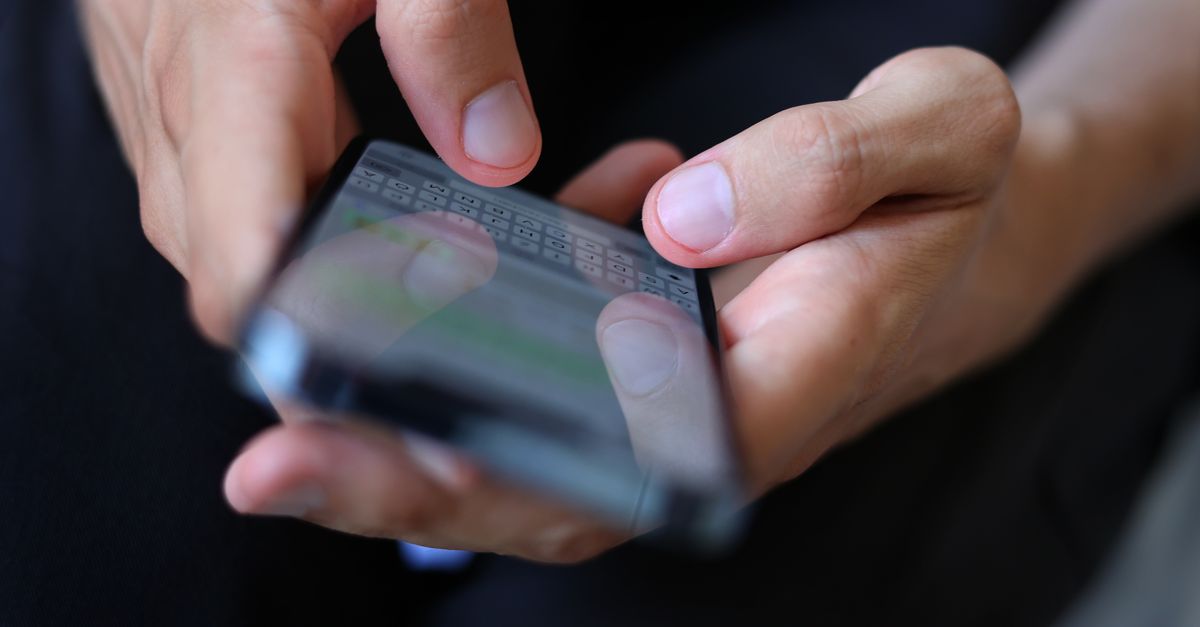 Fact checking at dpa