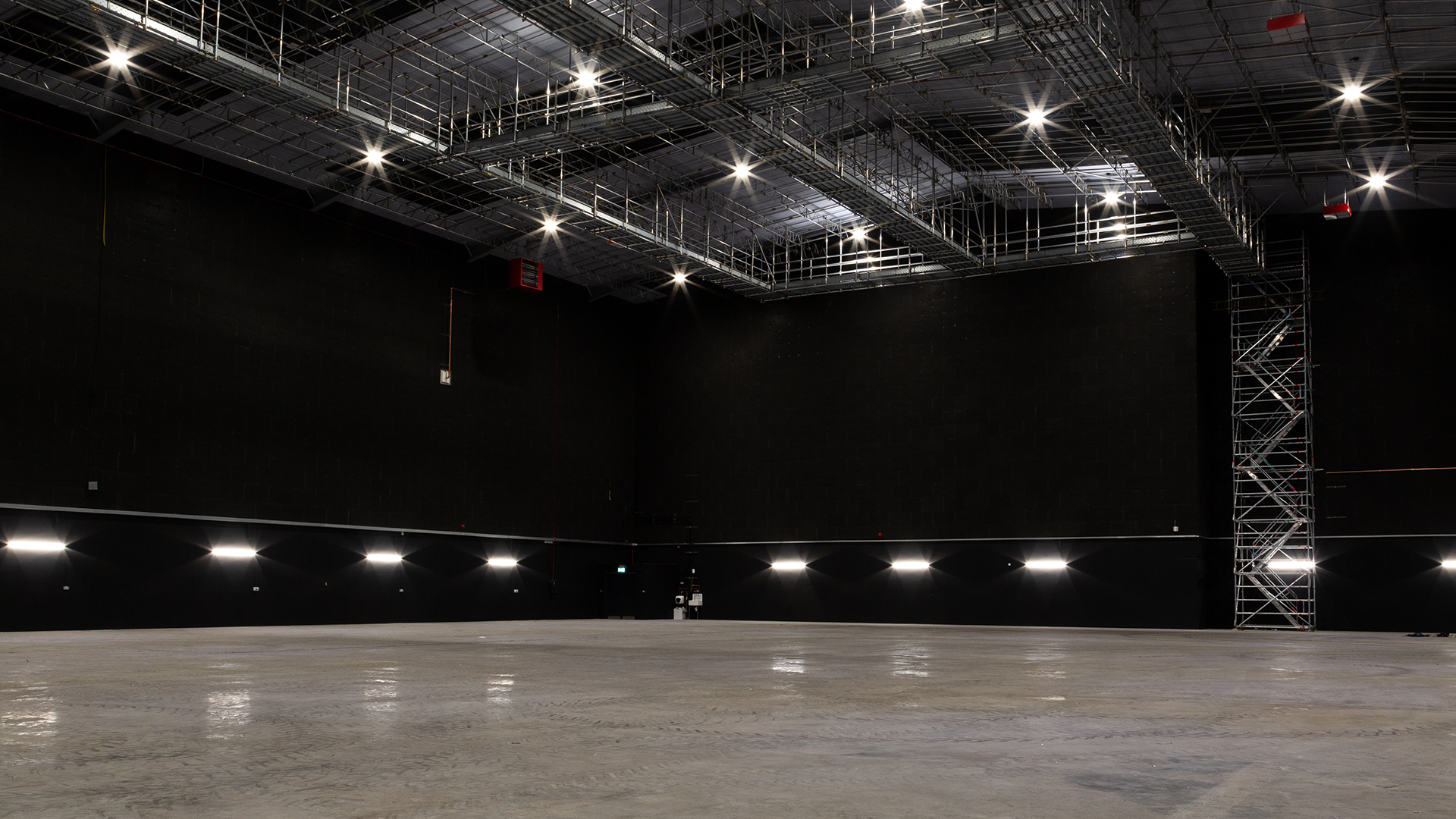 OMA X Stage F | OMA