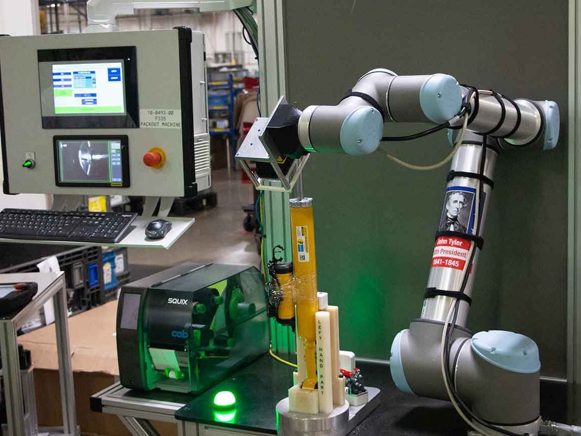 UR10 collaborative robots openes new avenues of growth