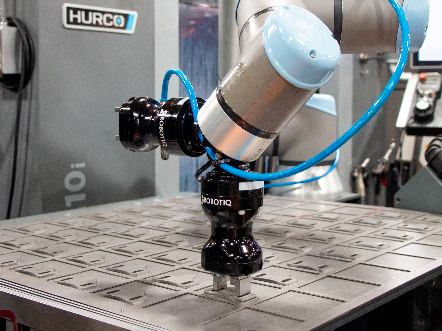 The Business Benefits of Machine Tending With Collaborative Robots